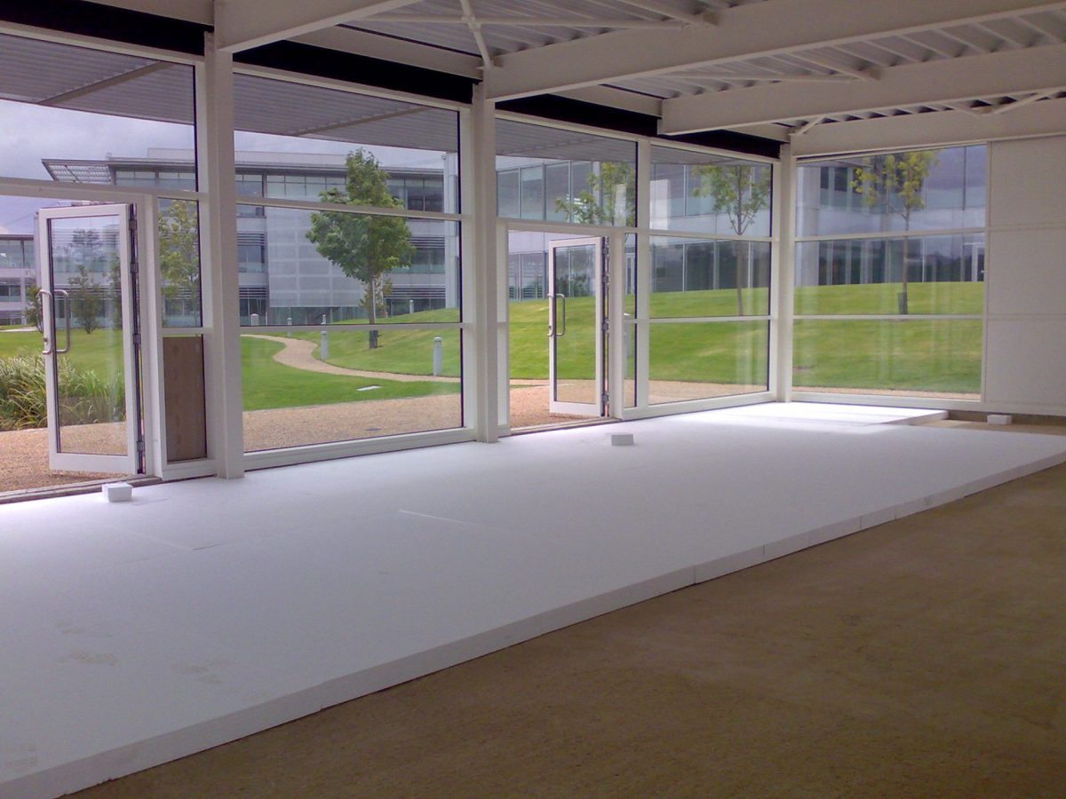 Screed Services - Screed - Insulation - Membrane - Underfloor Heating